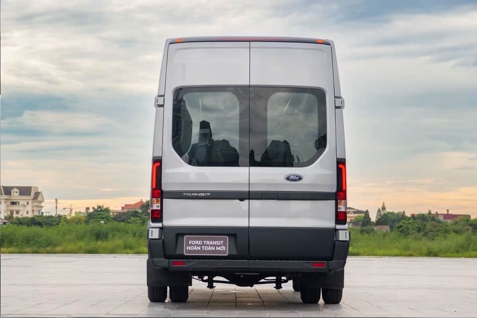 Ford Transit Trend 16 chỗ